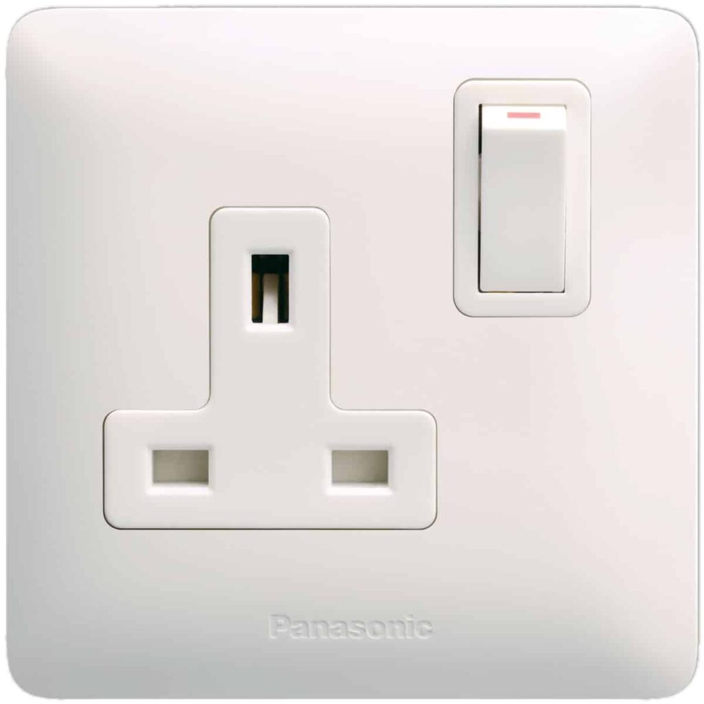 1G 13A BS Socket-White - Ecolux Trading